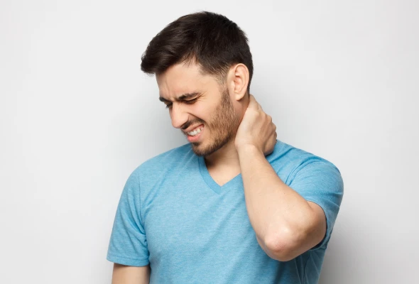Chronic Pain: Symptoms, Causes, Risk Factors and Treatment - TheOmniBuzz